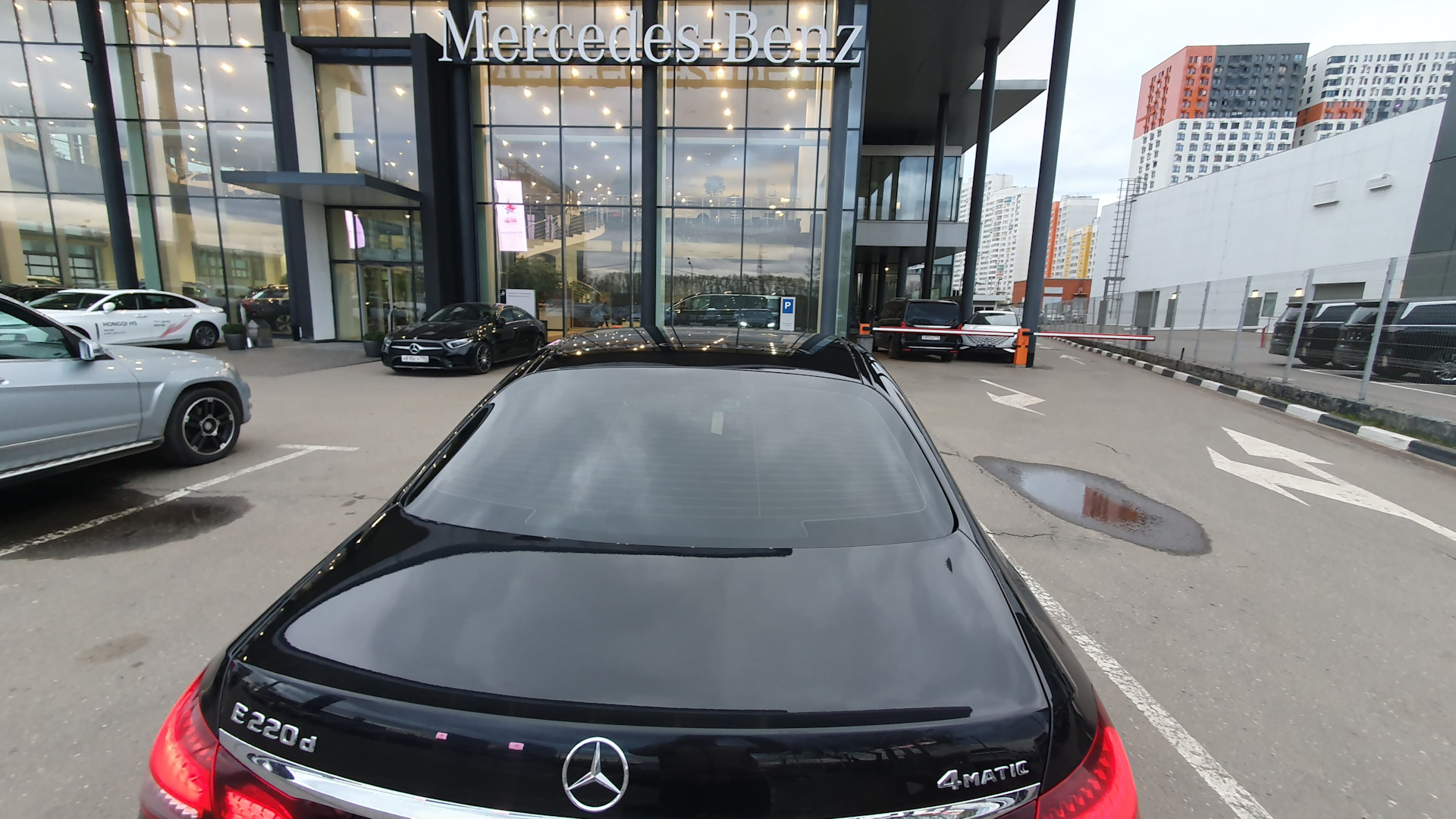 Ремонт последствий "встречи с каршерингом" — Mercedes-Benz E-Class ...