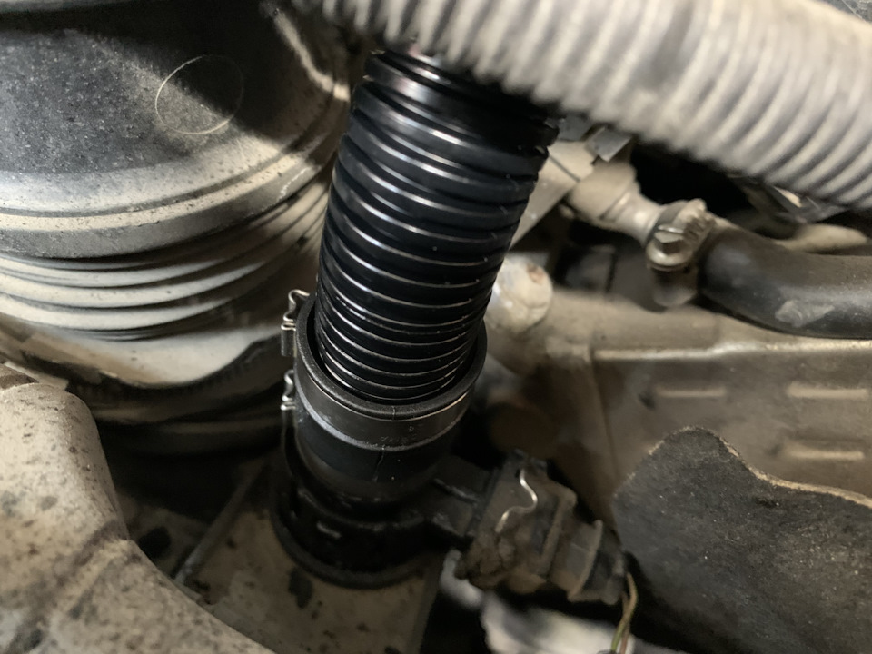 Чистка впуска+ чистка каналов и замена прокладки клапанной крышки — BMW ...