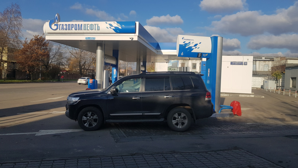 Заменил передние колодки — Toyota Land Cruiser 200, 4,5 л, 2015 года ...