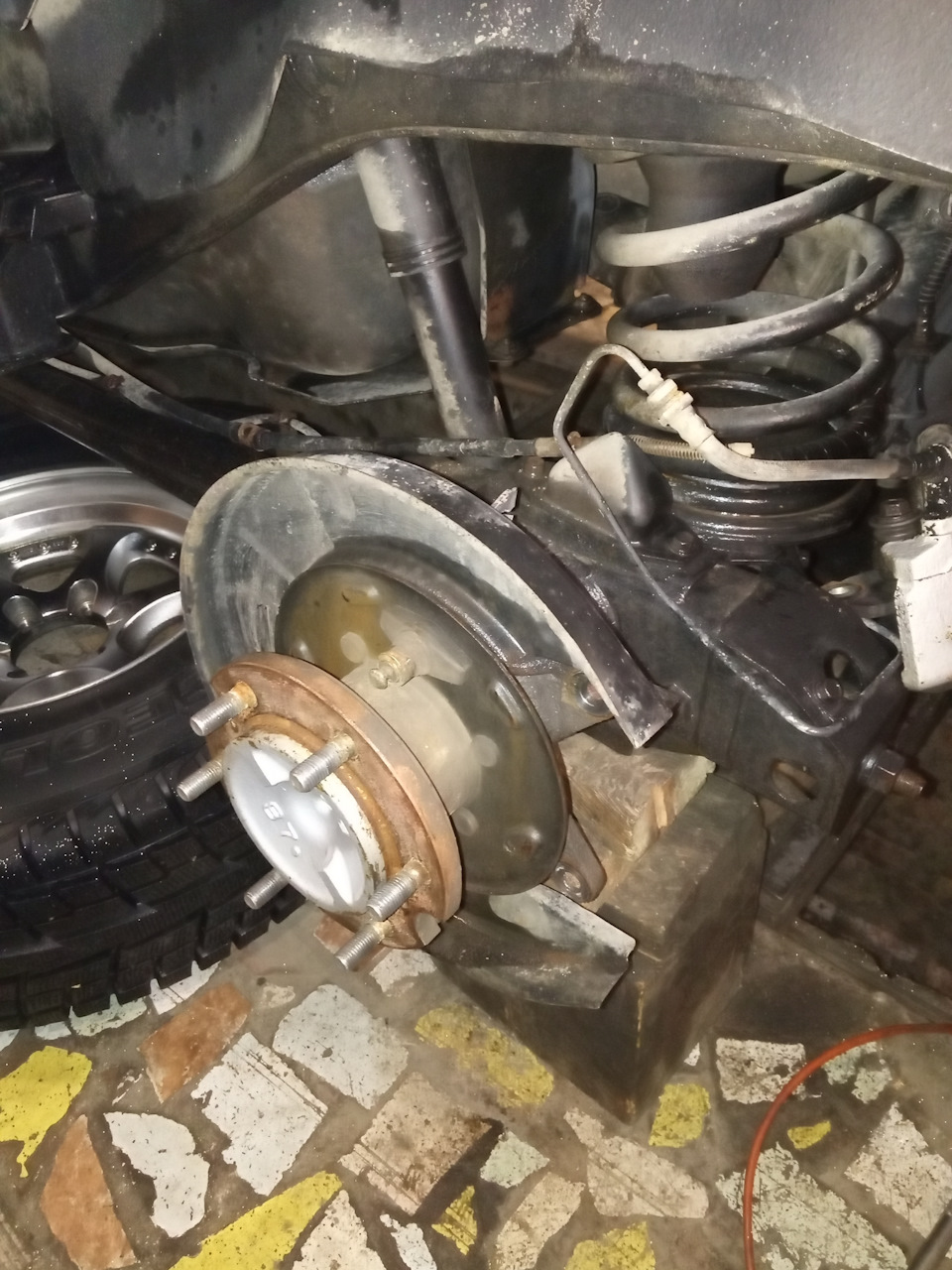 Замена заднего ступичного подшипника. — Mitsubishi Pajero Sport (1G), 3 ...