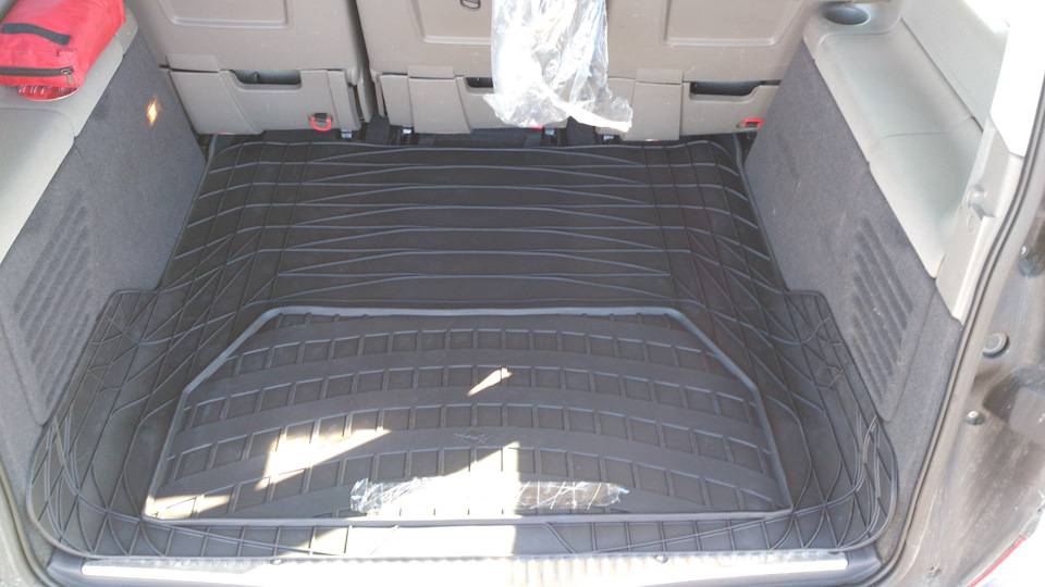 Аккумулятор + ковры — Renault Espace (4G), 2,2 л, 2003 года ...