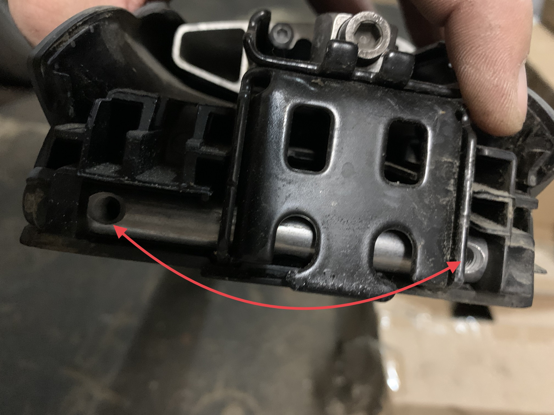 Багажник Thule Wingbar Edge 9593+ kit 3134 — Toyota Highlander (XU50 ...