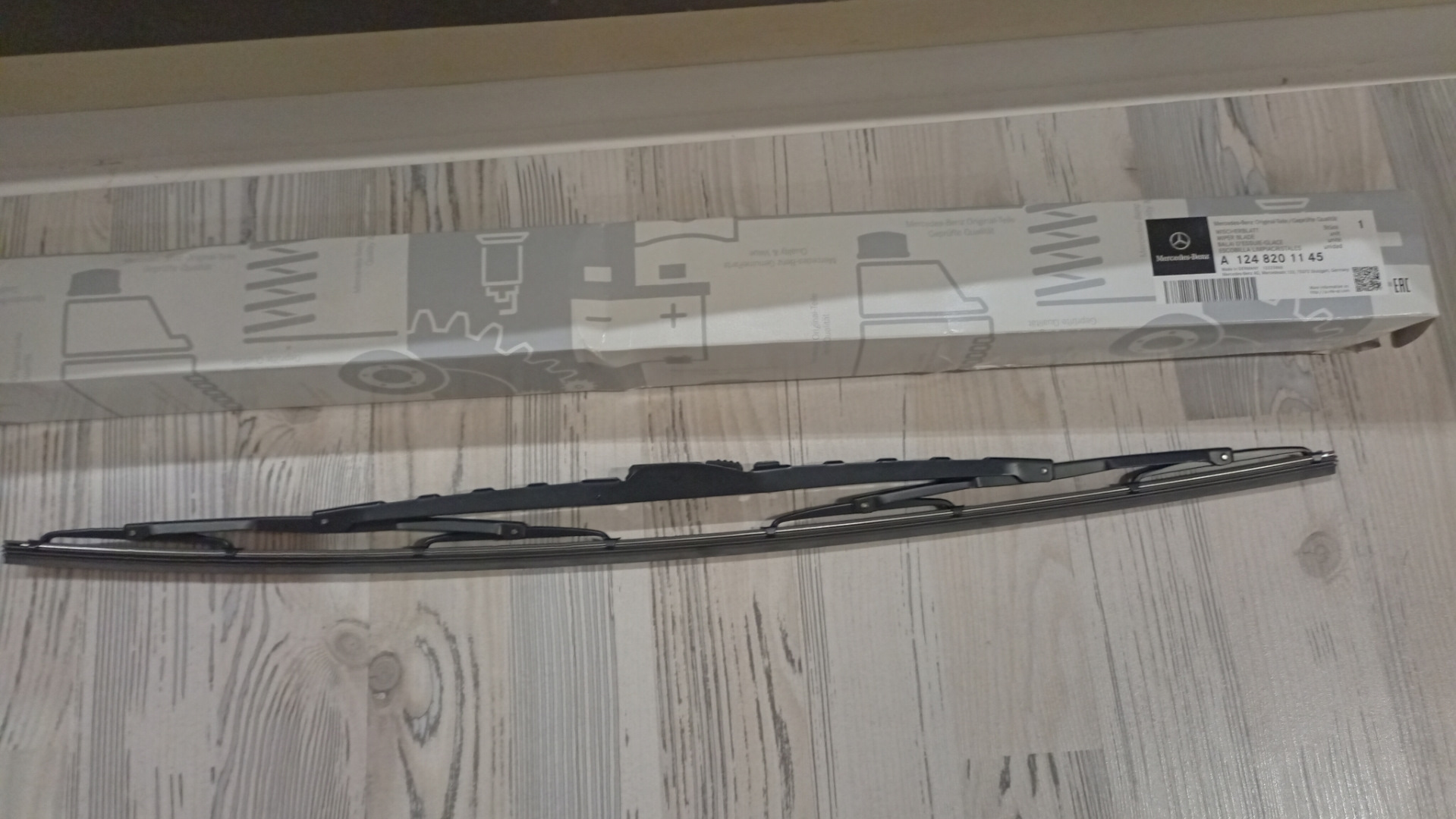 Щётка стеклоочистителя из Германии — Mercedes-Benz E-Class (W124), 2,3 ...
