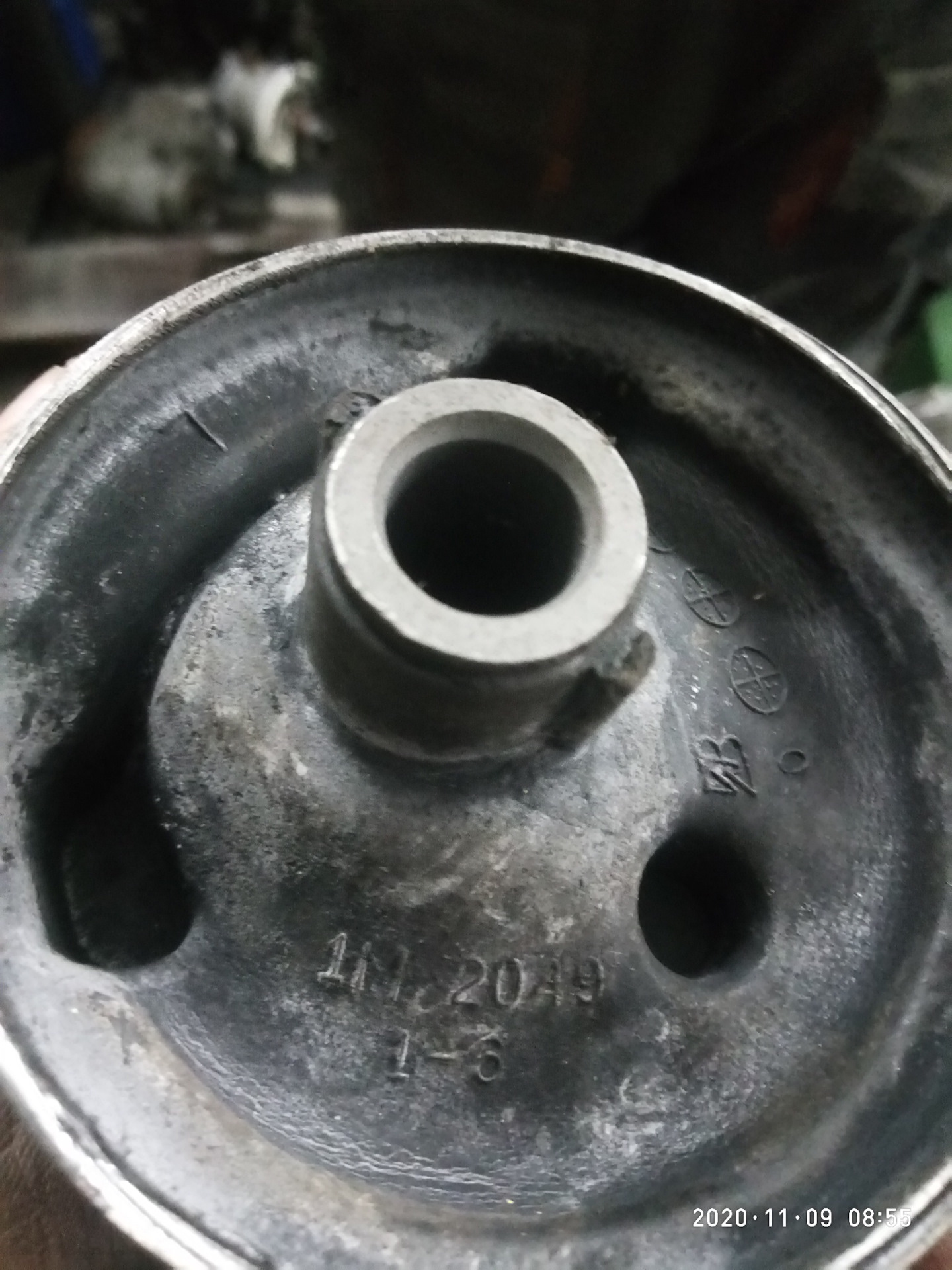 замена опоры коробки. — Mitsubishi Space Runner, 1,8 л., 1997 года ...