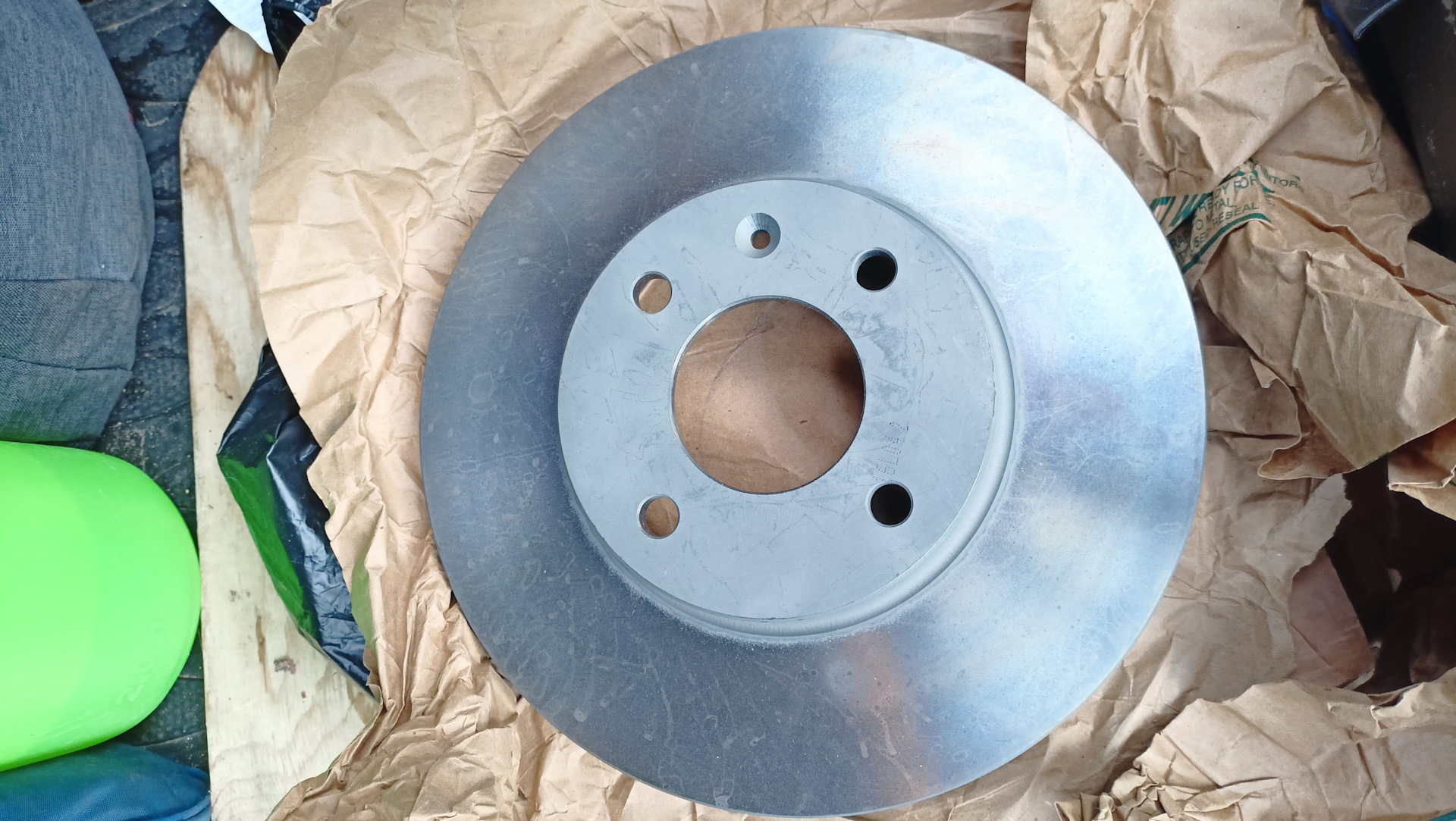 Передние тормозные диски Ravon R4 (Chevrolet Cobalt) — Ravon R4, 1,5 л ...