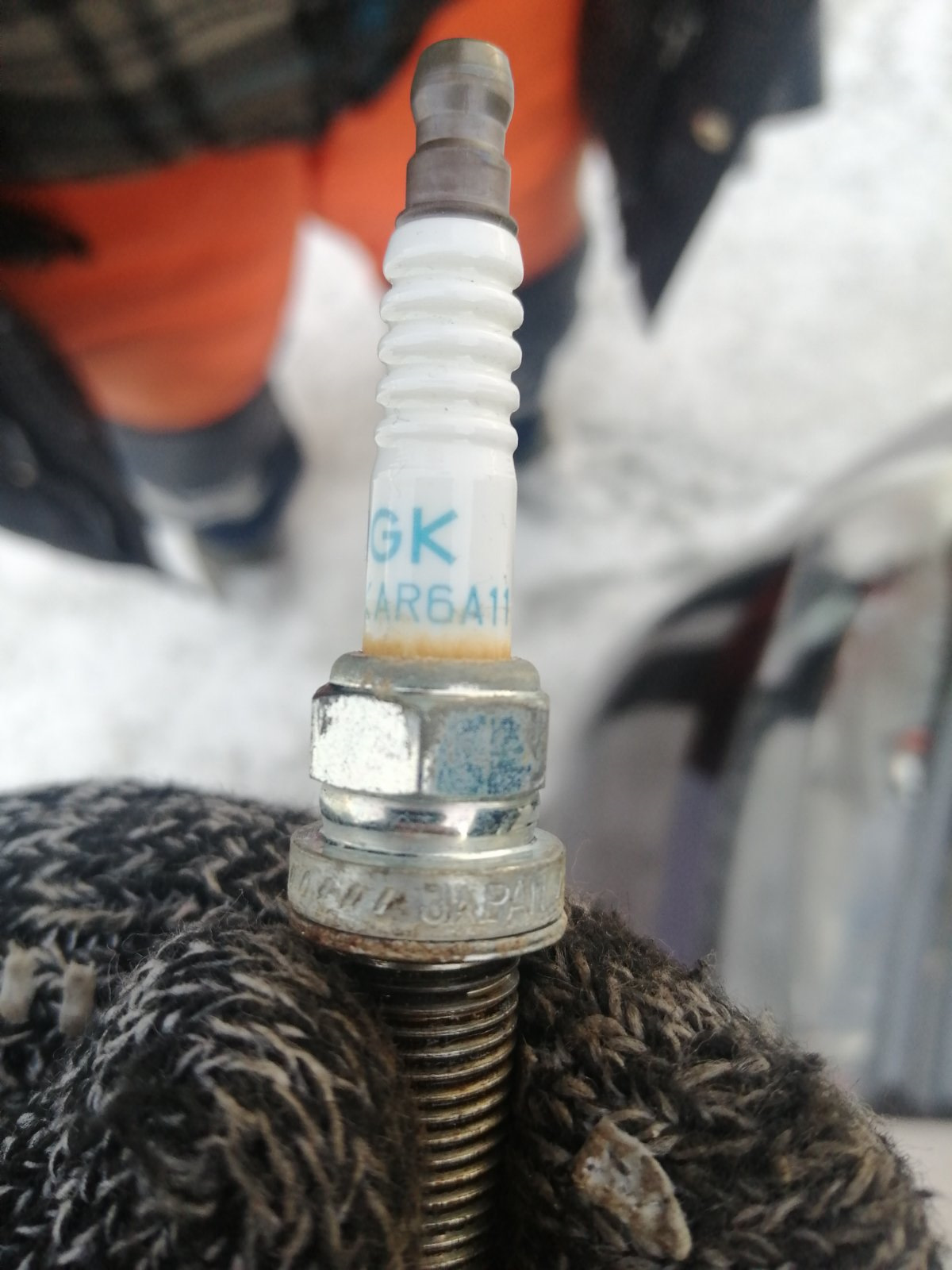 Замена свечей зажигания — Nissan Cube III, 1,5 л, 2016 года | своими руками | DRIVE2