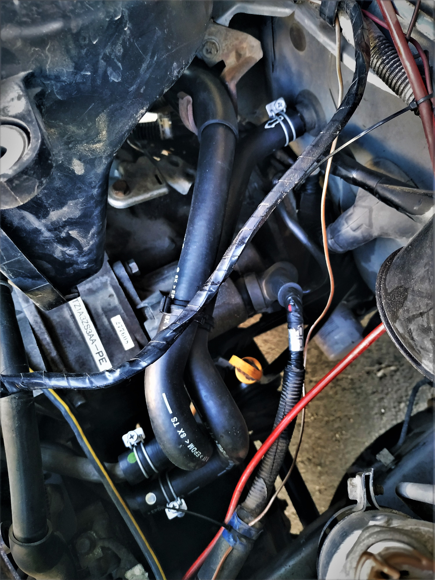 Патрубки отопителя и верхняя подушка ДВС (замена) — Subaru Impreza (GC ...