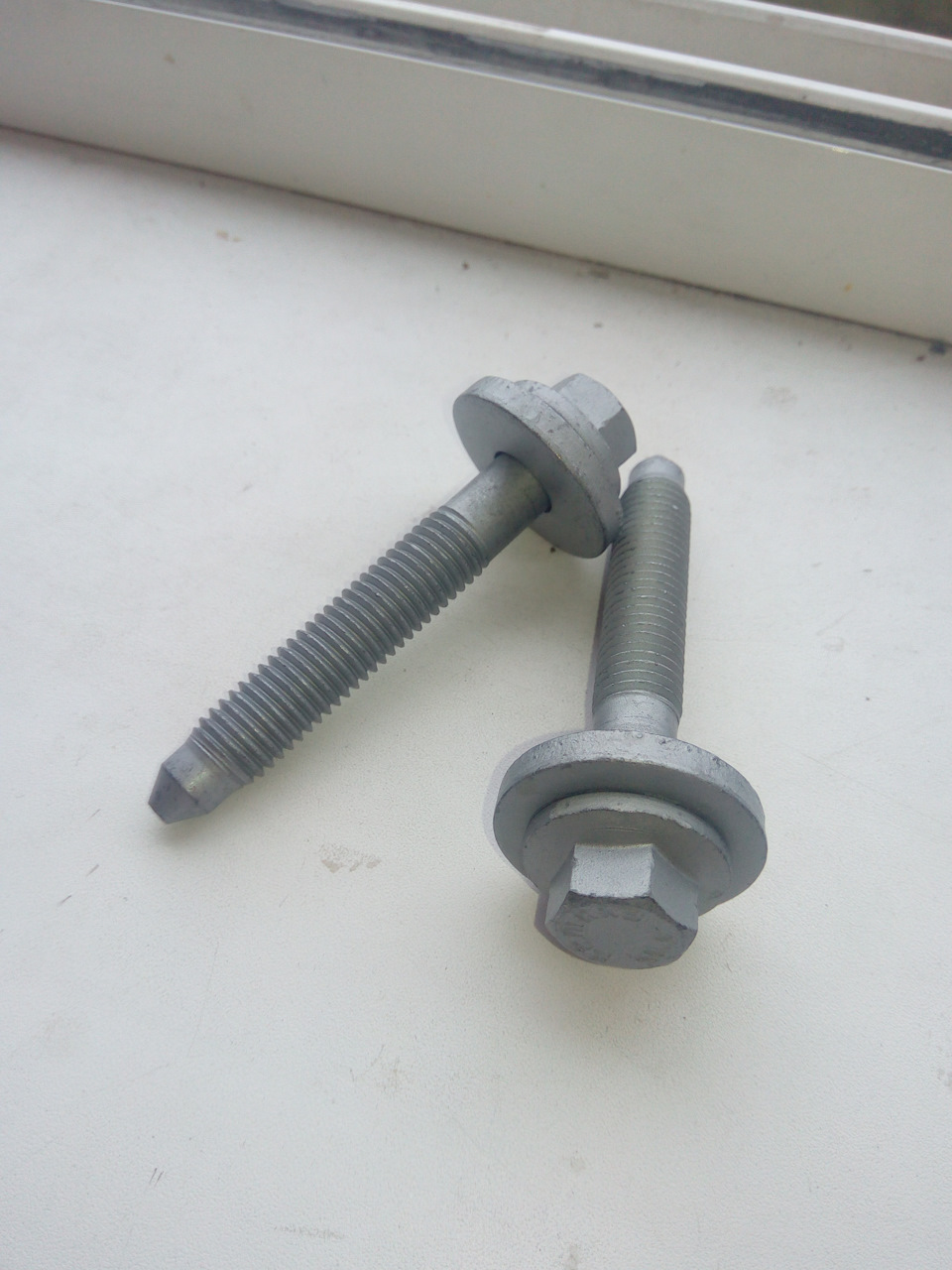 Замена задних амортизаторов — Ford Mondeo II, 2,5 л, 2000 года | своими ...