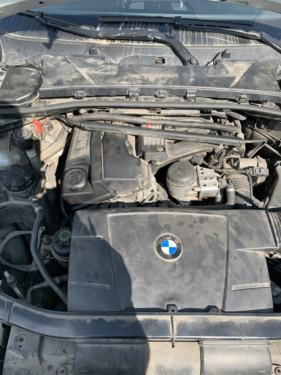 Замена прокладки клапанной крышки, замена прокладки вакуумного насоса ...