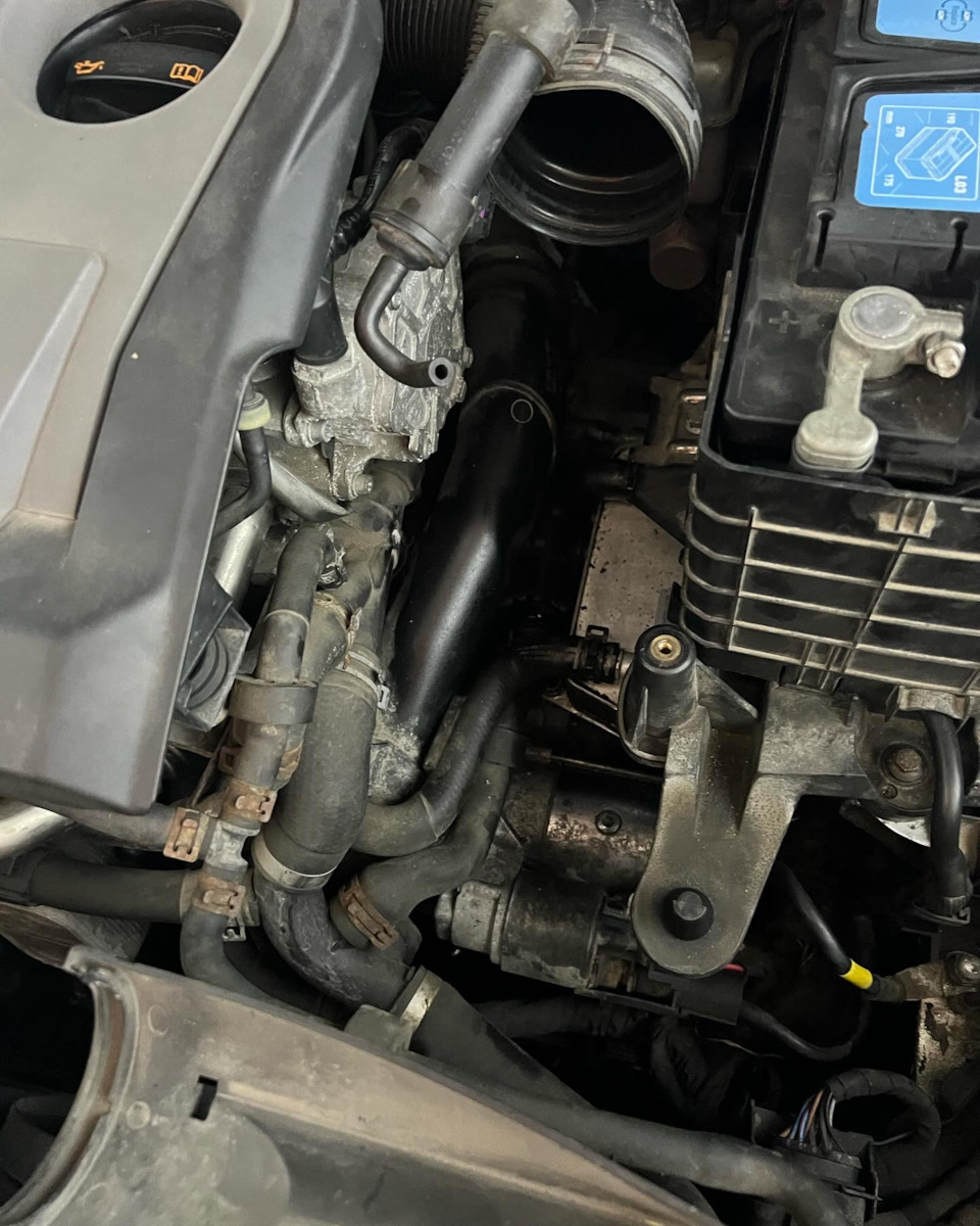 41. Automatic Transmission Thermostat replace — Volkswagen Passat ...