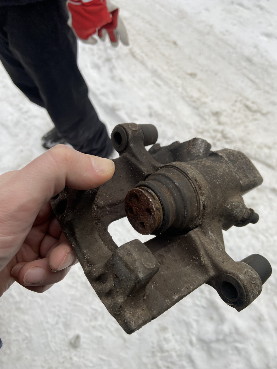 Заклинивший суппорт убил колодки и диск. — MINI Cooper Mk I, 1,6 л ...