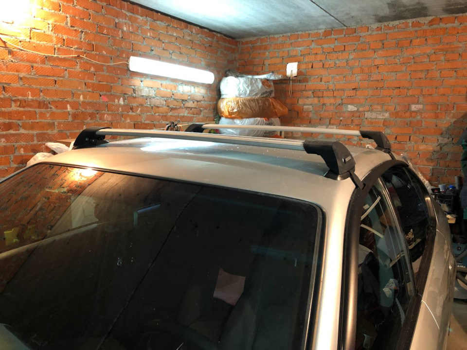 Поперечины на крышу Yakima + бокс Lux — Subaru Legacy (BL/BP), 2 л ...