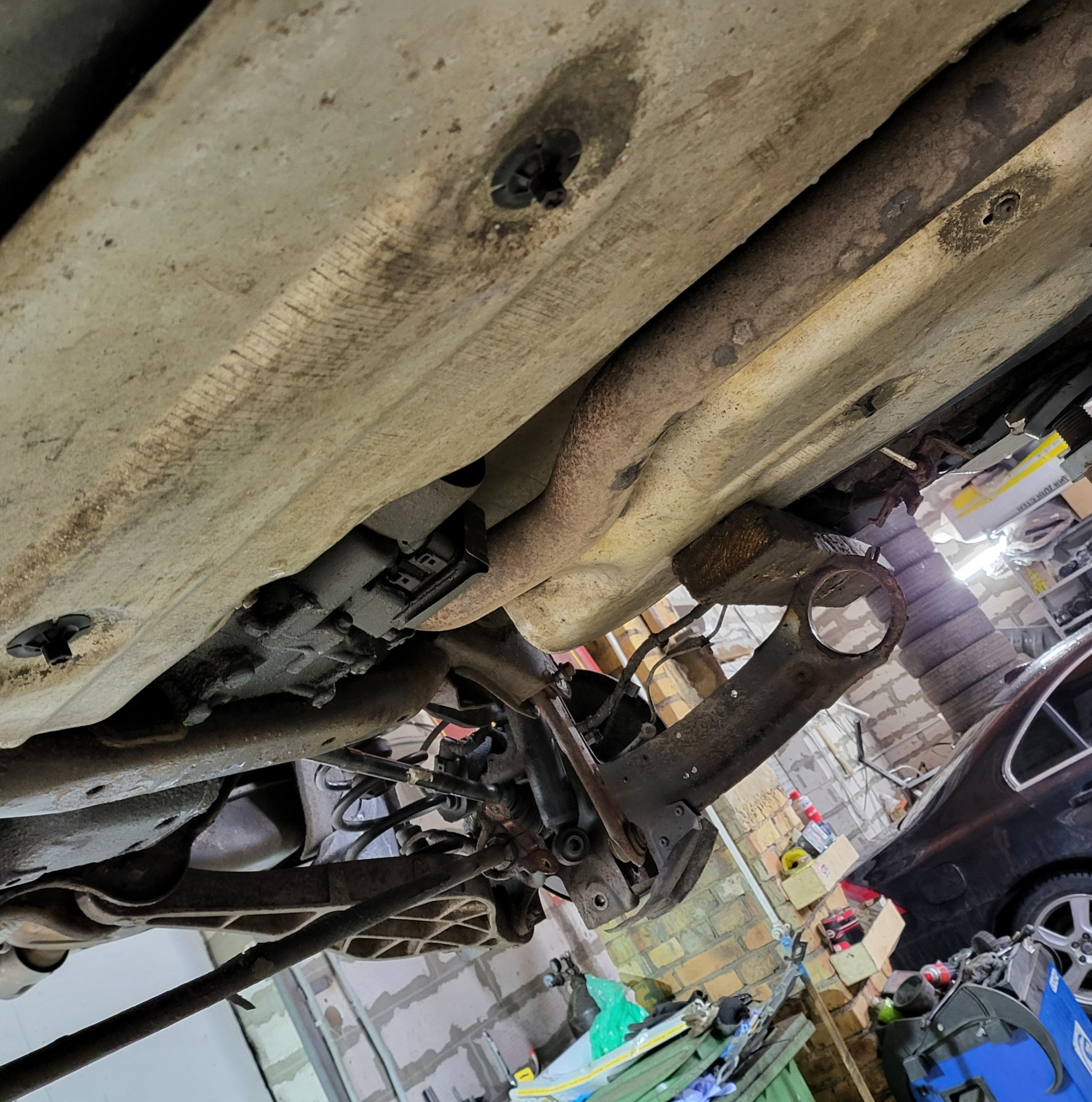 Замена сайлентблоков задних на усиленные 31476227/8 и амотр — Volvo ...