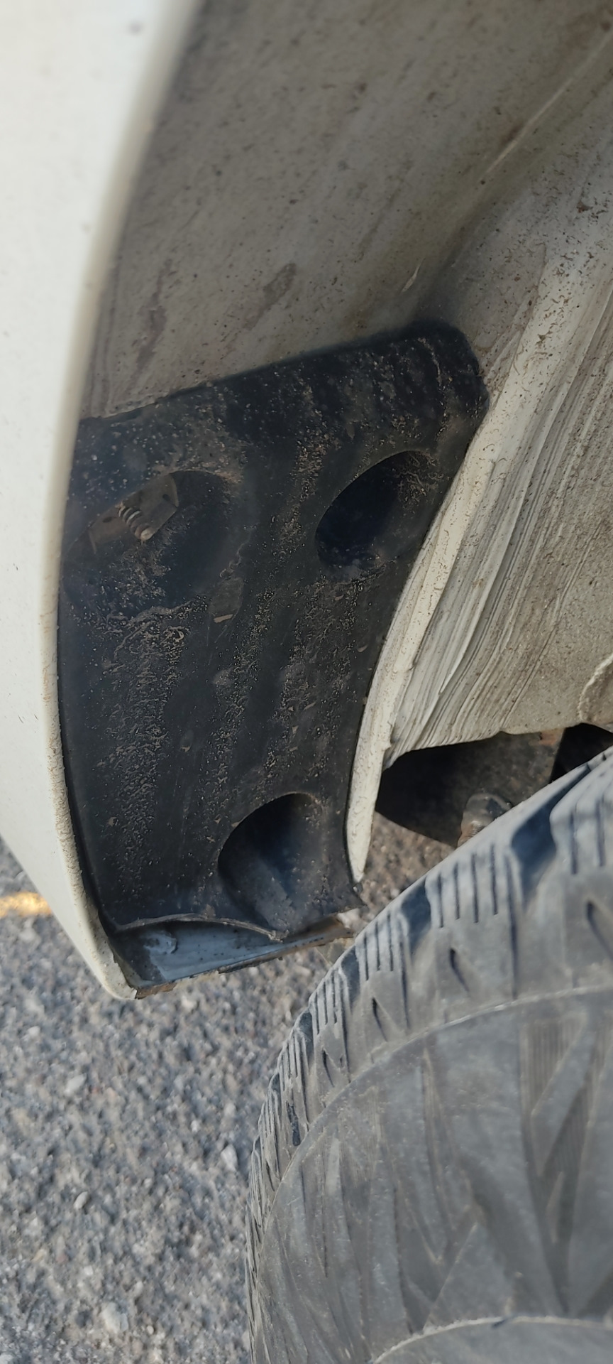 Брызговик задний левый правый Renault Logan 2 (оригинал) — Dacia Logan ...