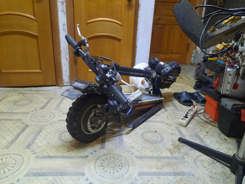 Электросамокат KUGOO M5. Ошибка E-006. Кототест. — DRIVE2