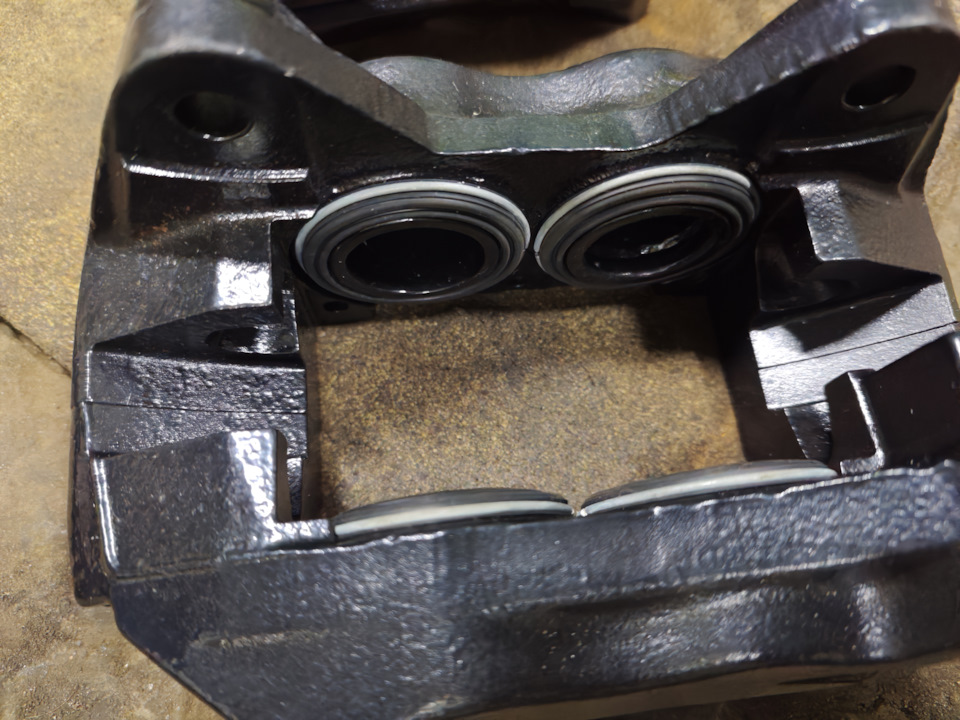 289. Плановое ТО тормозной системы (переборка и покраска суппортов ...