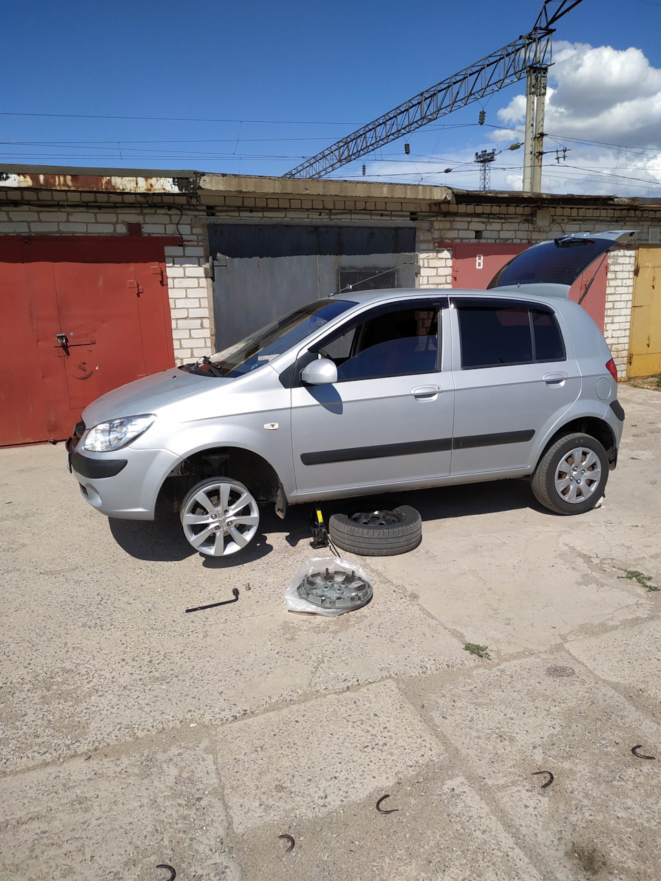 Диски R15 от Hyundai Solaris — Hyundai Getz, 1,4 л, 2008 года ...