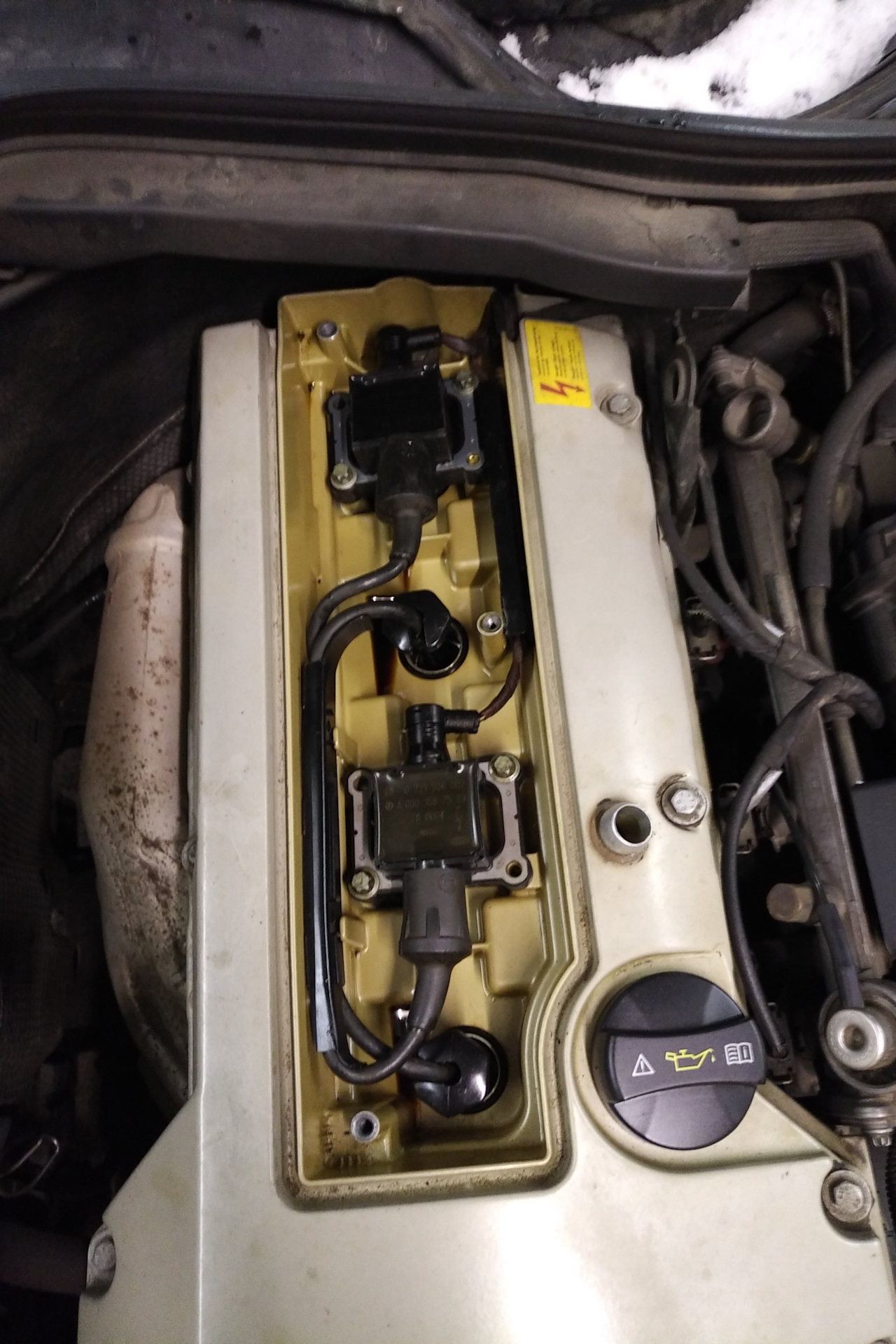 Замена сальников свечных колодцев M111.921 — Mercedes-Benz C-Class ...
