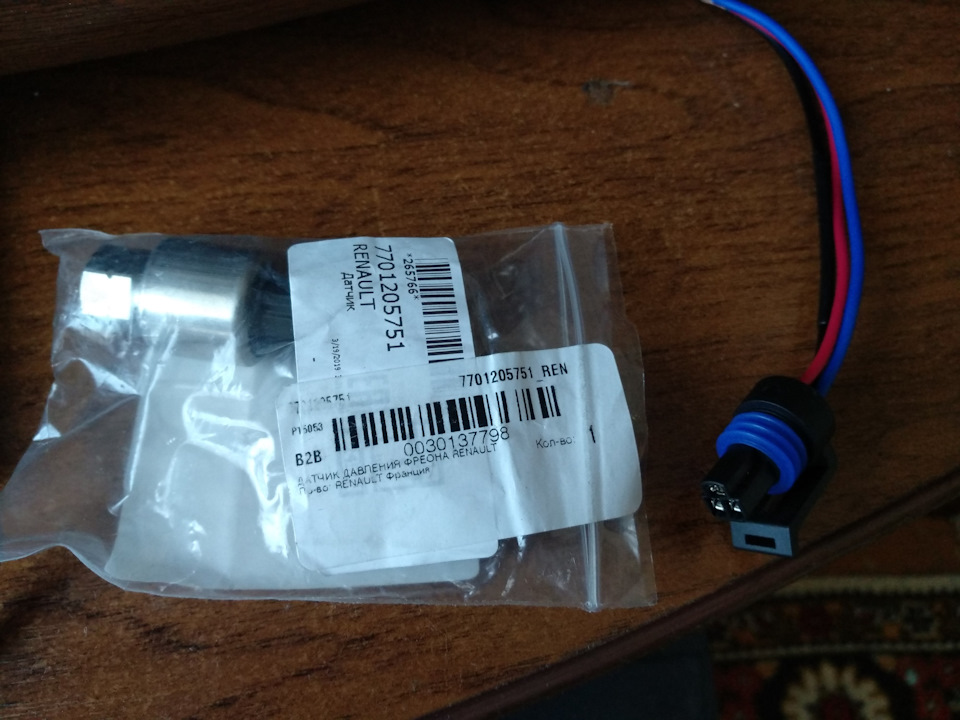 Датчик хладогента DF232 + новая фишка — Renault Megane II, 1,6 л, 2006 ...