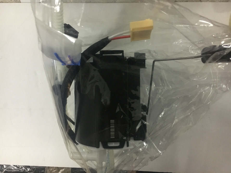 C2D37814 УЗЕЛ-ДАТЧИК УРОВНЯ И НАСОС Jaguar Land Rover | Запчасти на DRIVE2