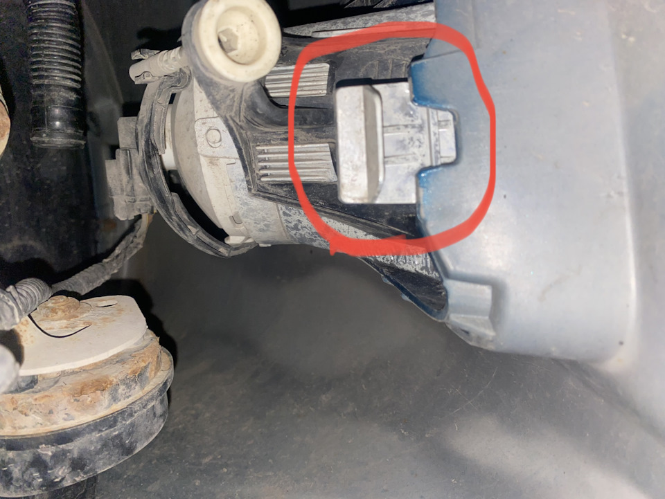 Устранение вывалившихся противотуманных фар(подскажите🙏) — Skoda ...