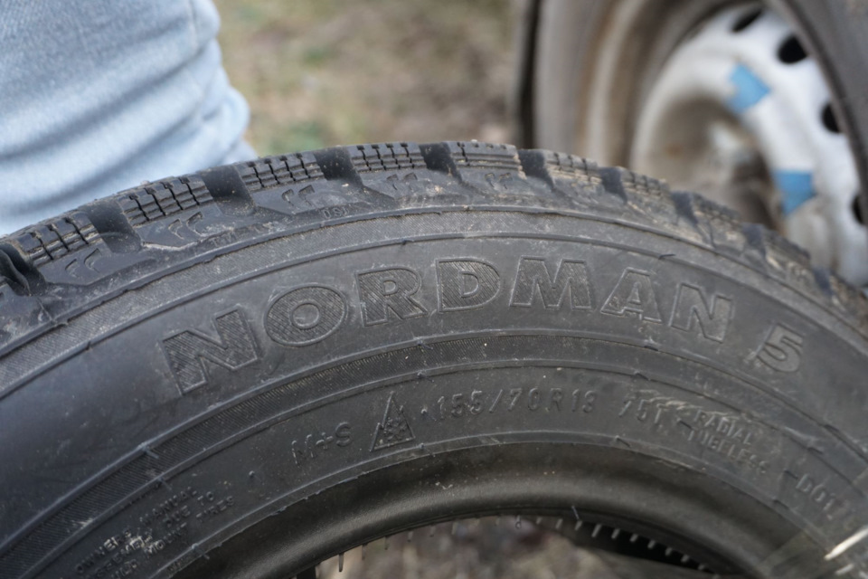 Шипованные Ikon Tyres Nordman 5 155/70 R13… (Честный и горький отзыв!) — Lada 2106, 1,6 л, 1998 ...
