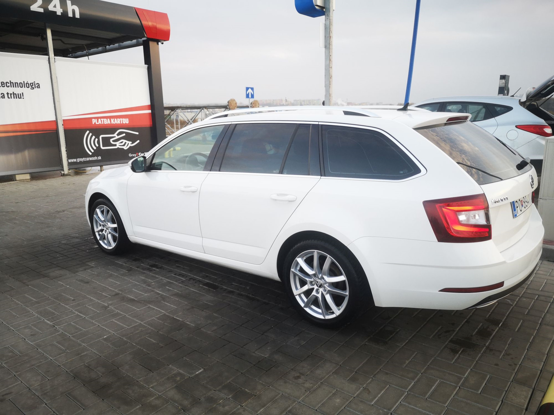 Front fenders (covers) — Skoda Octavia Combi A7 Mk3, 1,4 л, 2017 года ...