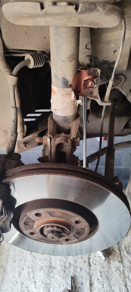 Замена тяги(стойки) стабилизатора и втулок стабилизатора — Citroen ...