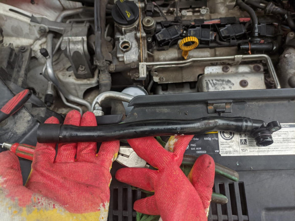 03C103493AM Шланг для удаления в VAG | Запчасти на DRIVE2