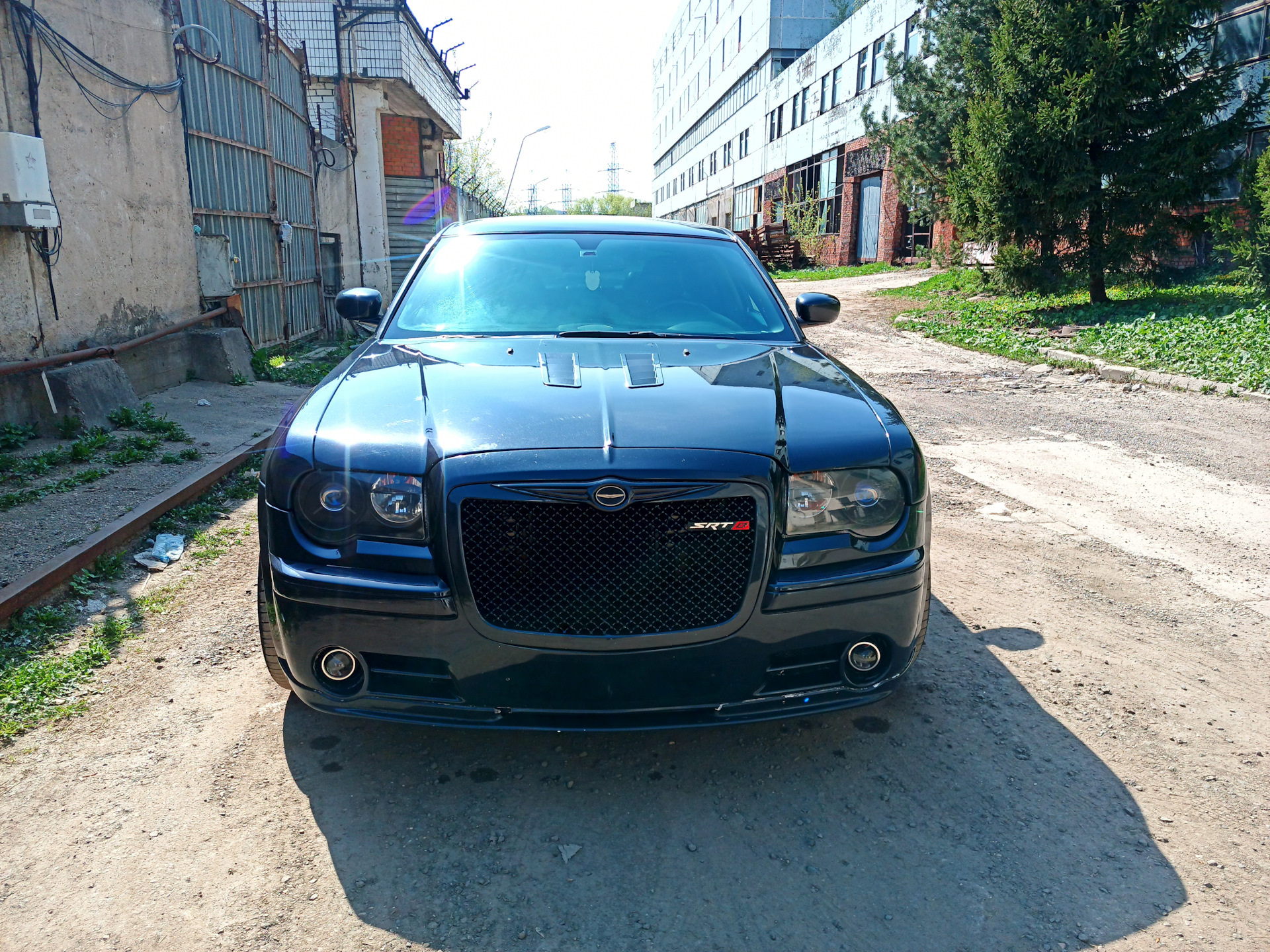 Актуальные фотографии — Chrysler 300C SRT8 (1G), 6,1 л, 2006 года | фотография | DRIVE2