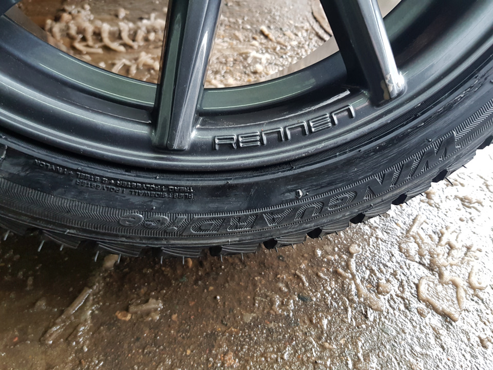 Резина Roadstone Winguard Ice 215/45/17 — Toyota Yaris (p2), 1,3 л ...