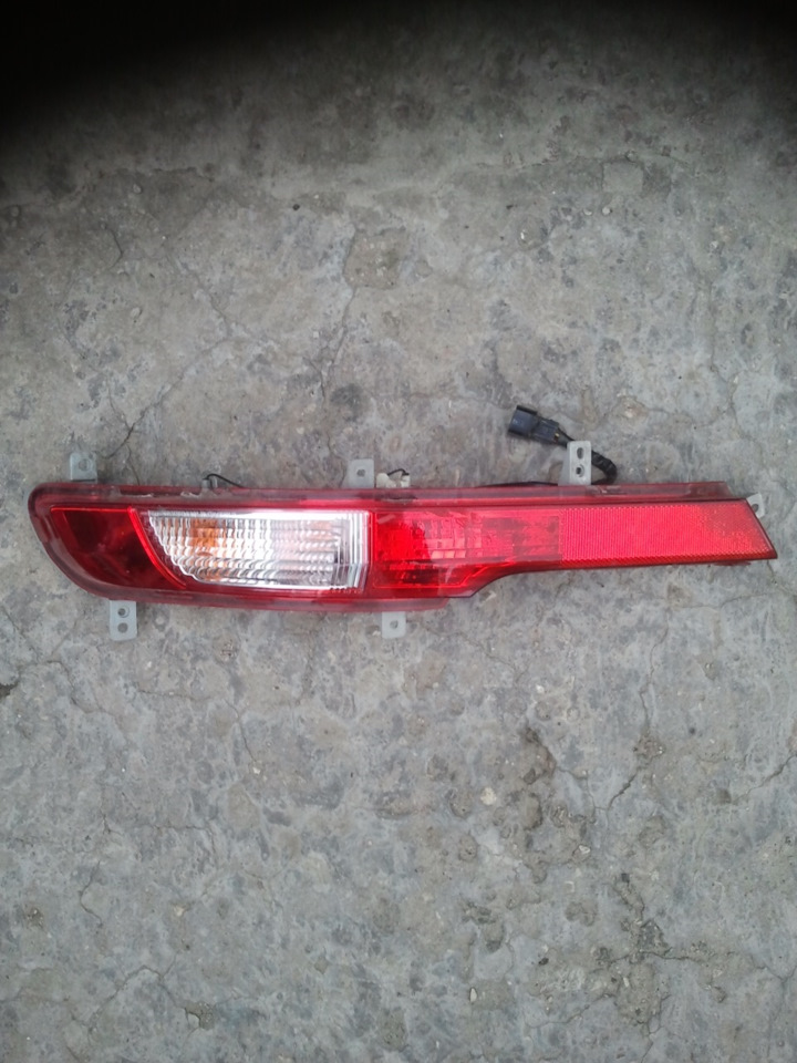 Фонарь задний в бампер 924053U300 на KIA Sportage (3G). Б/у | 1 500 ₽ в ...
