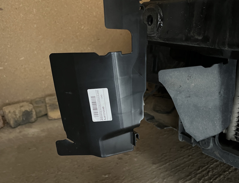 Дарунки зими. Частина 2 — Skoda Rapid (1G), 1,6 л, 2017 года | кузовной ...