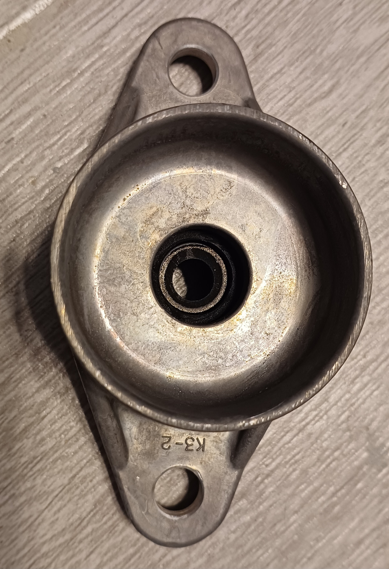 Опоры заднего аммортизатора Hyundai\Kia 55330-2H000 — KIA Ceed (1G), 1 ...