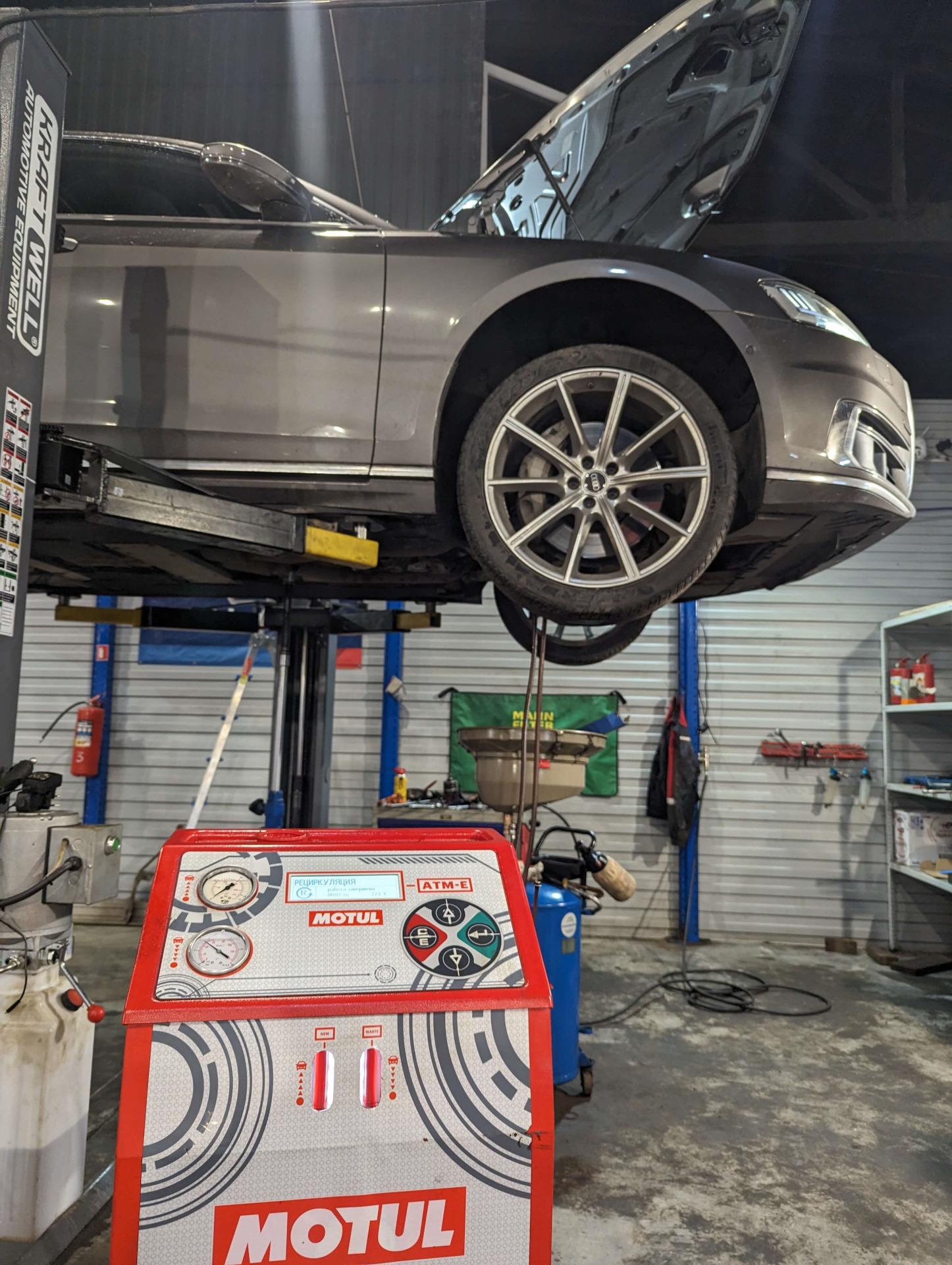 Замена масла в АКПП Audi A8 ZF 8hp65a в СПб — Motul Team на DRIVE2