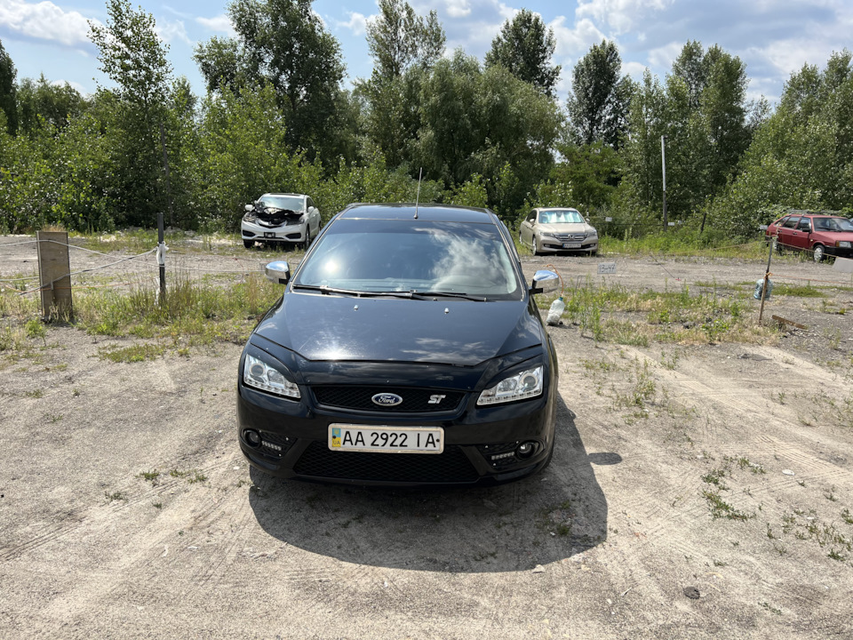 Установка дефлекторов боковых окон — Ford Focus Hatchback II, 1,6 л ...