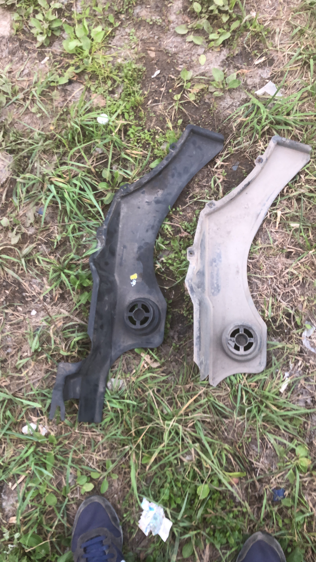 Audi Q5 8R. Замена пластиковых накладок днища — Audi Q5 (1G), 2 л, 2013 ...