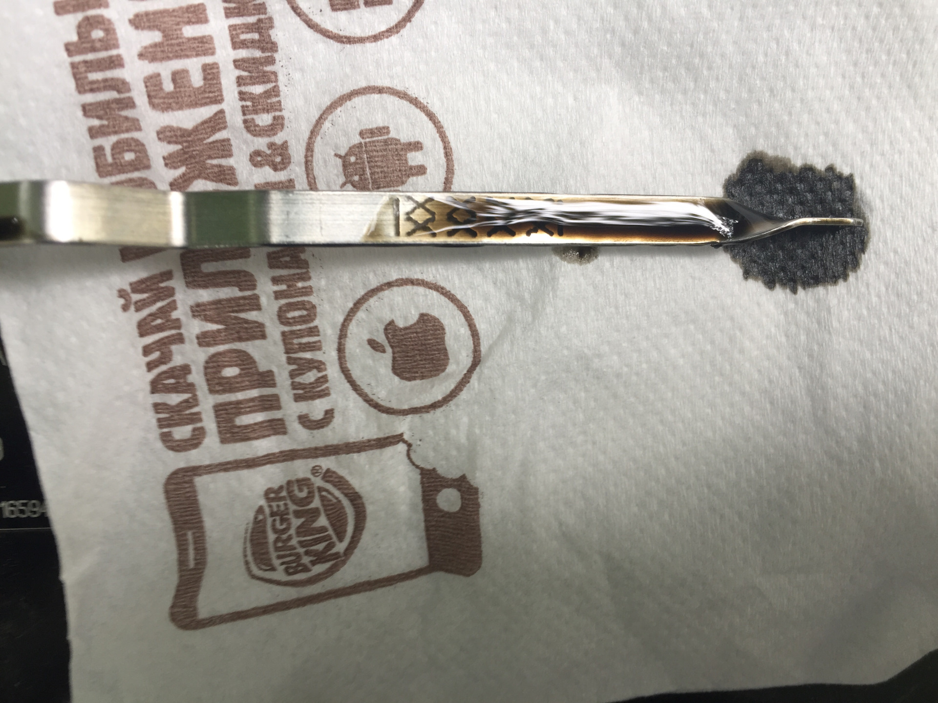 Механические (железные) щупы для измерения уровня масла в моторе. Краем ...