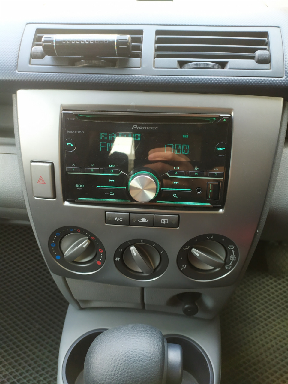 Али крутилки — Mazda Demio (2G), 1,3 л, 2002 года | аксессуары | DRIVE2