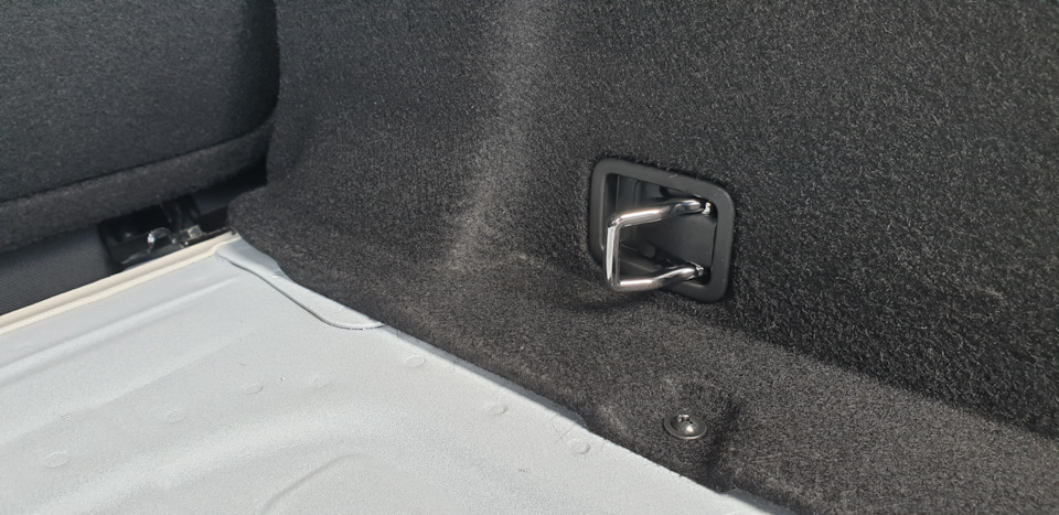 Замена кронштейна сетки в багажнике Kia Ceed CD — KIA Ceed (3G), 1,6 л ...