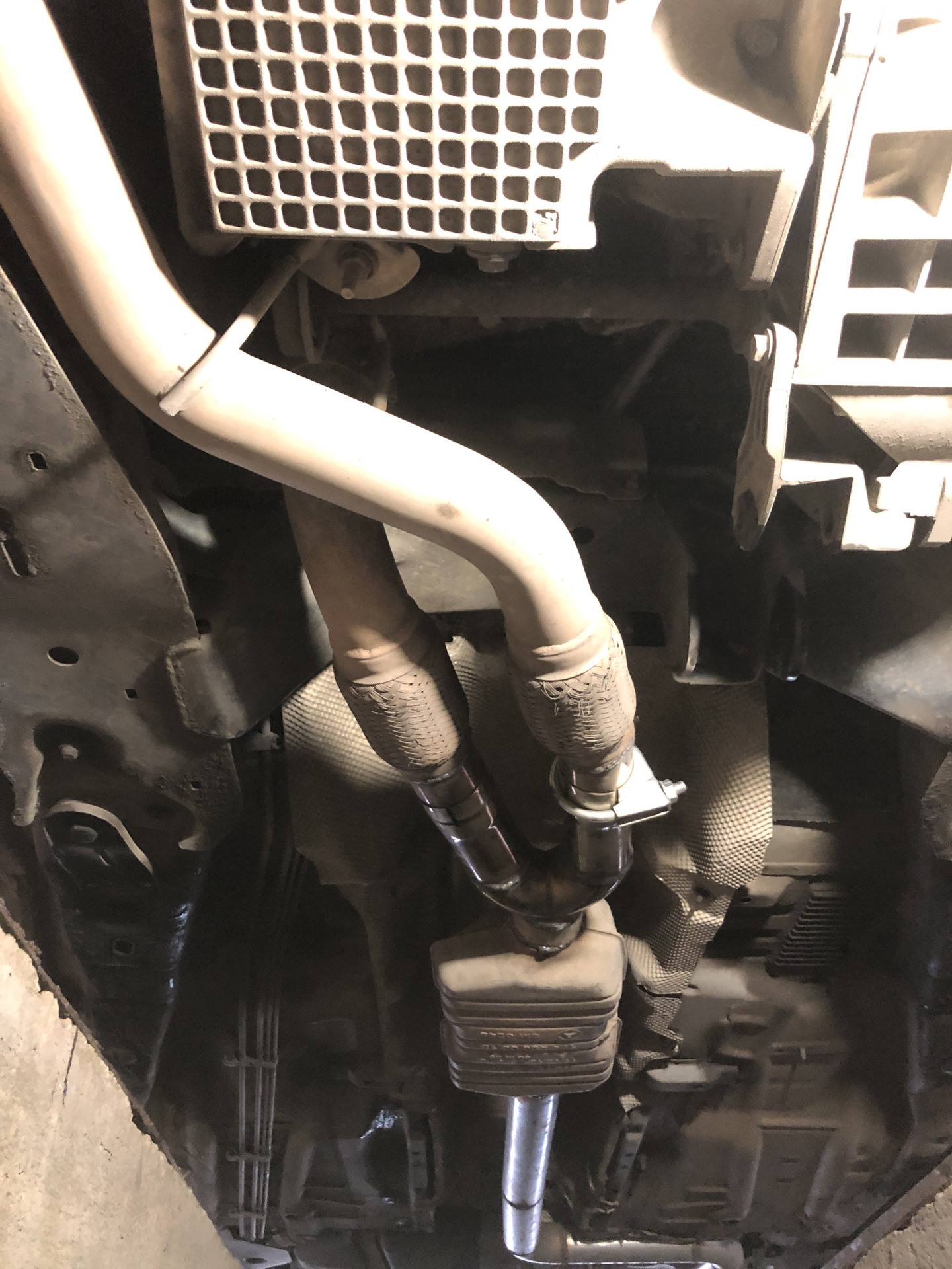 Кастомный выхлоп, вся трасса на 60/70мм трубе — Ford Mondeo III ST220 ...