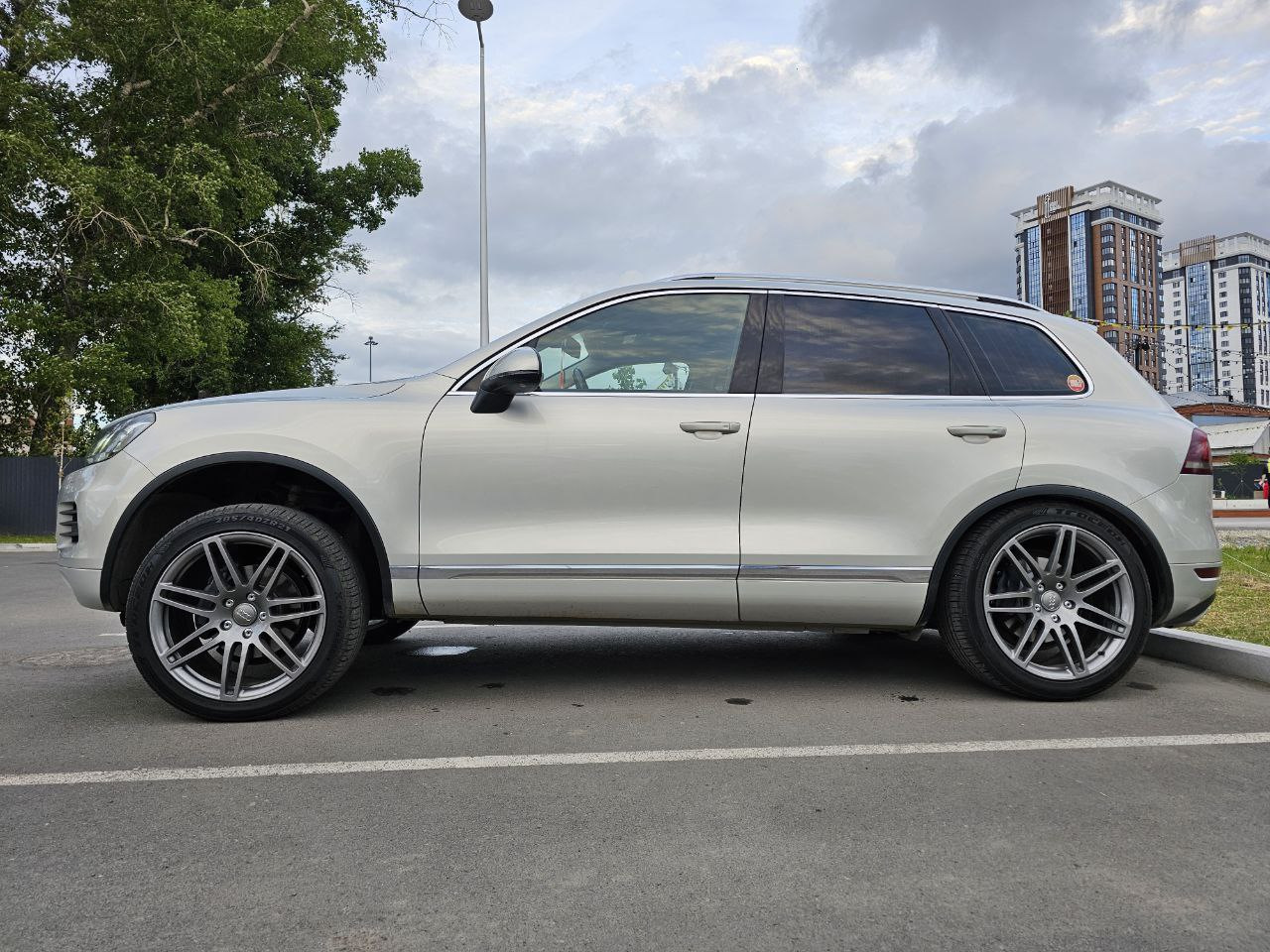 Автош 😎 — Volkswagen Touareg (2G), 3,6 л, 2012 года | тюнинг | DRIVE2