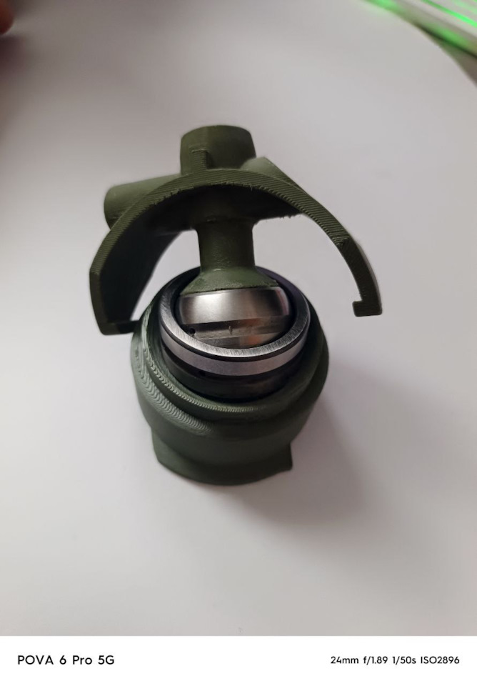 893711118E Втулка шаровая рычага переключения передач / AUDI, VW Passat ...