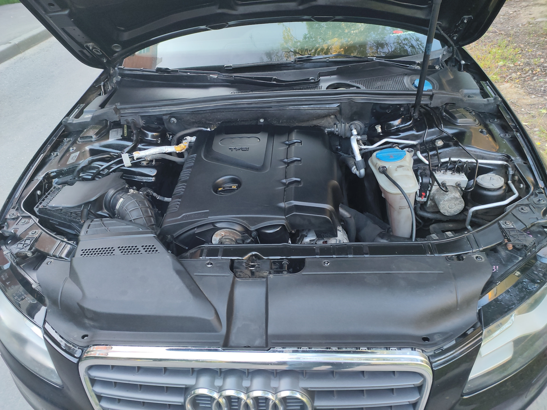 Мойка двигателя — Audi A4 (B8), 1,8 л, 2009 года | мойка | DRIVE2