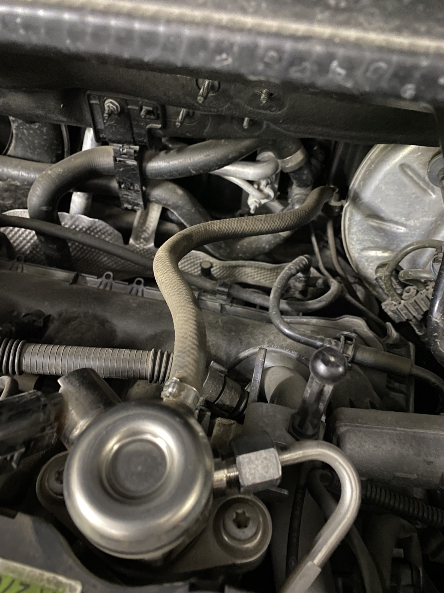 Замена топливного шланга на ТНВД — Mercedes-Benz B-Class (W246), 1,6 л ...