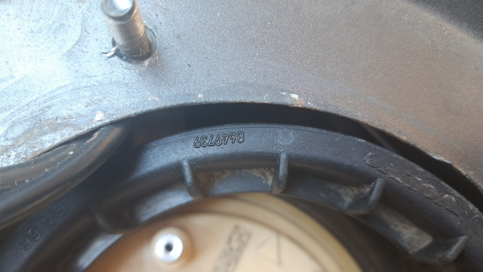 8649739 Гайка топливного насоса Volvo | Запчасти на DRIVE2