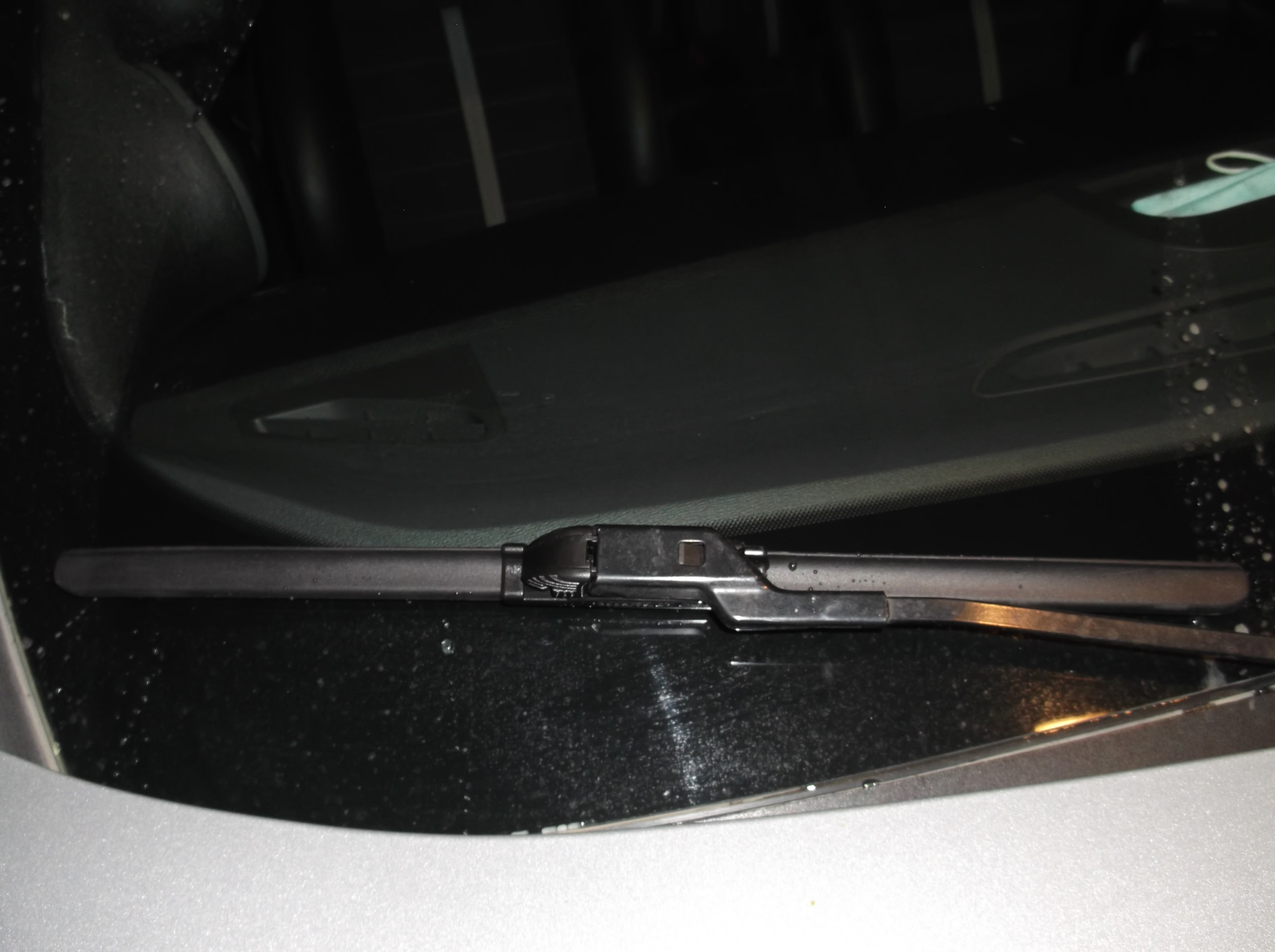 Щетки стеклоочистителя Goodyear "Frameless" — Ford Kuga (1G), 2,5 л ...
