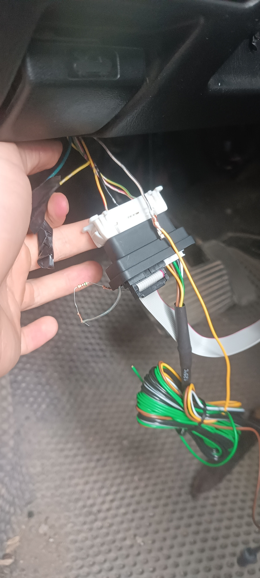 Монтаж Multitronics 755 — Nissan Patrol (Y61), 3 л, 2005 года | покупка машины | DRIVE2