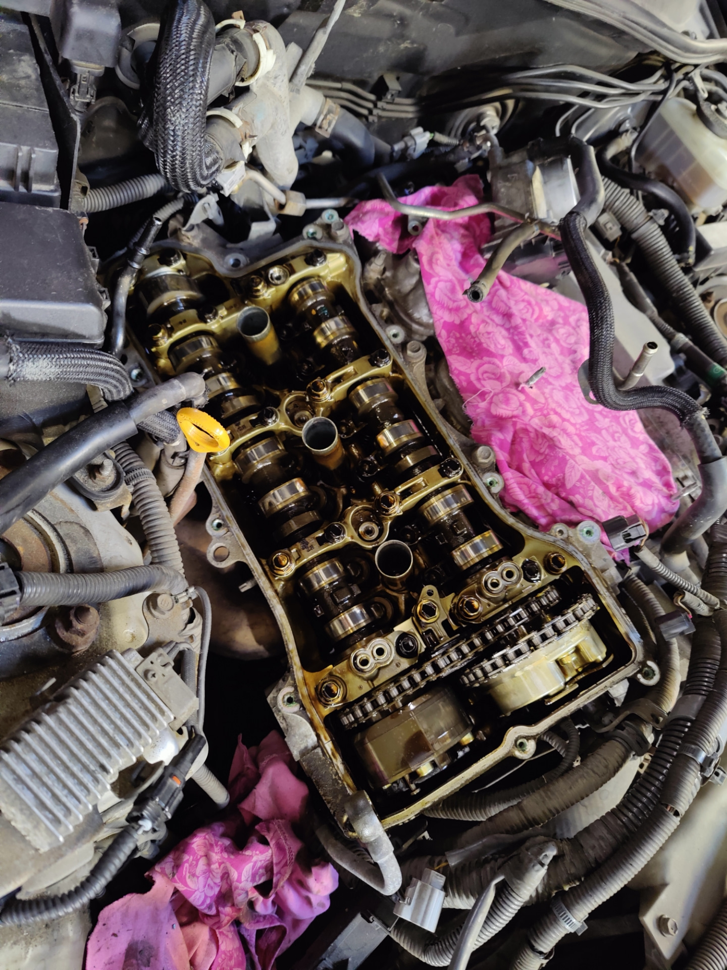 Прокладки клапанных крышек, колодцев, термостат, стабилизатор, опоры ...