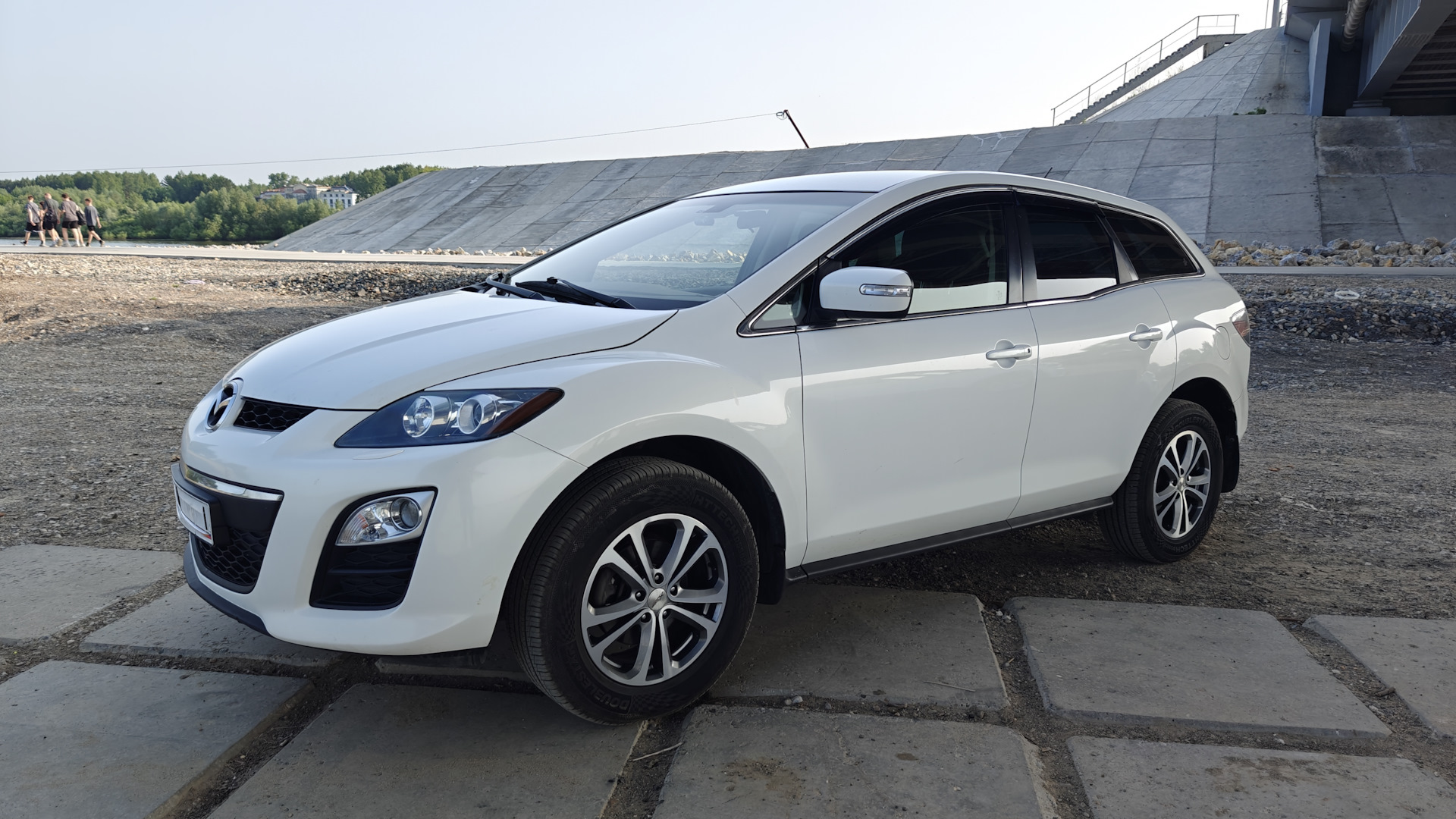 Mazda CX-7 2.5 бензиновый 2011 | на DRIVE2
